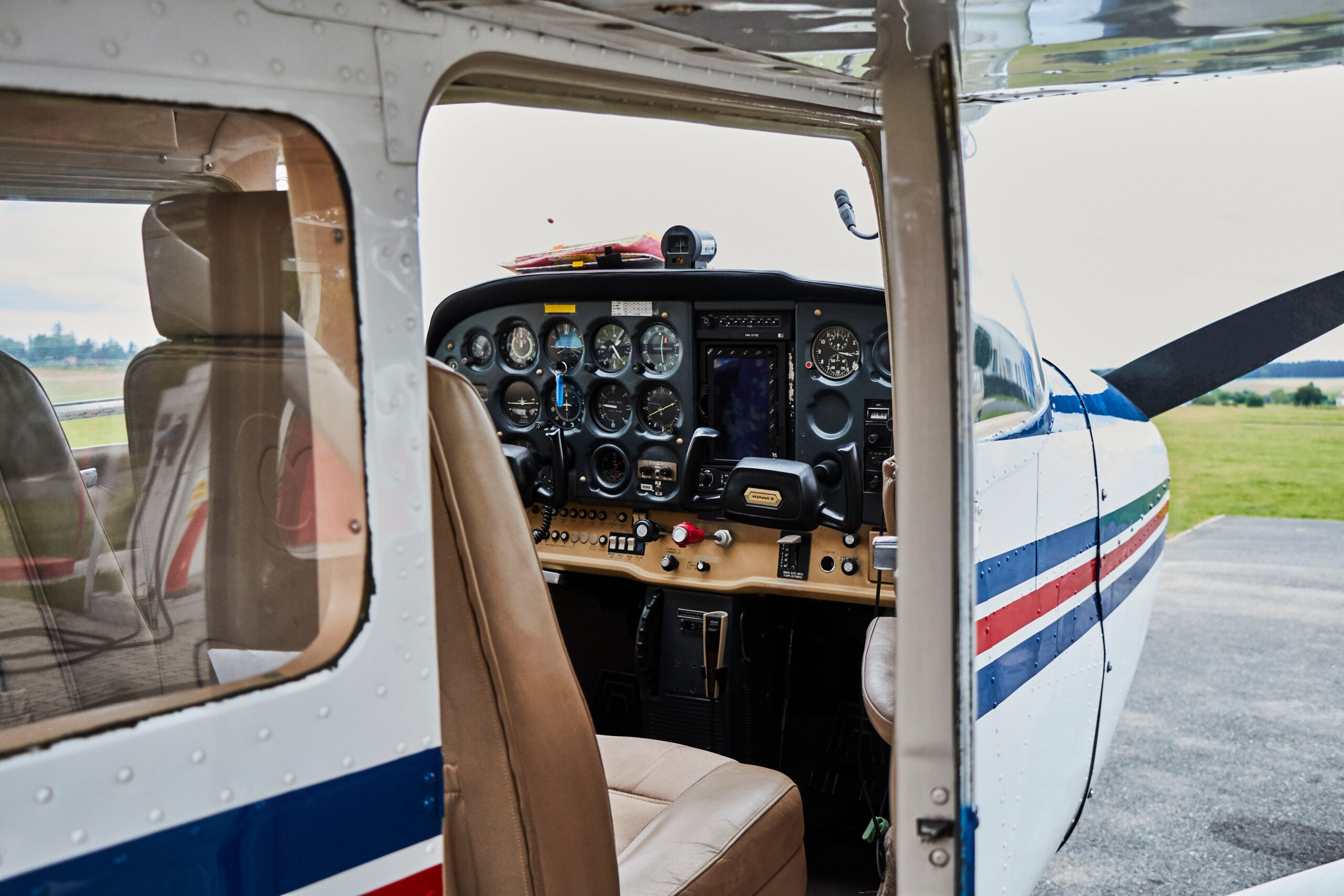 Cessna Aircraft Parts and Accessories: Fuel Selector Valves and Trim ...